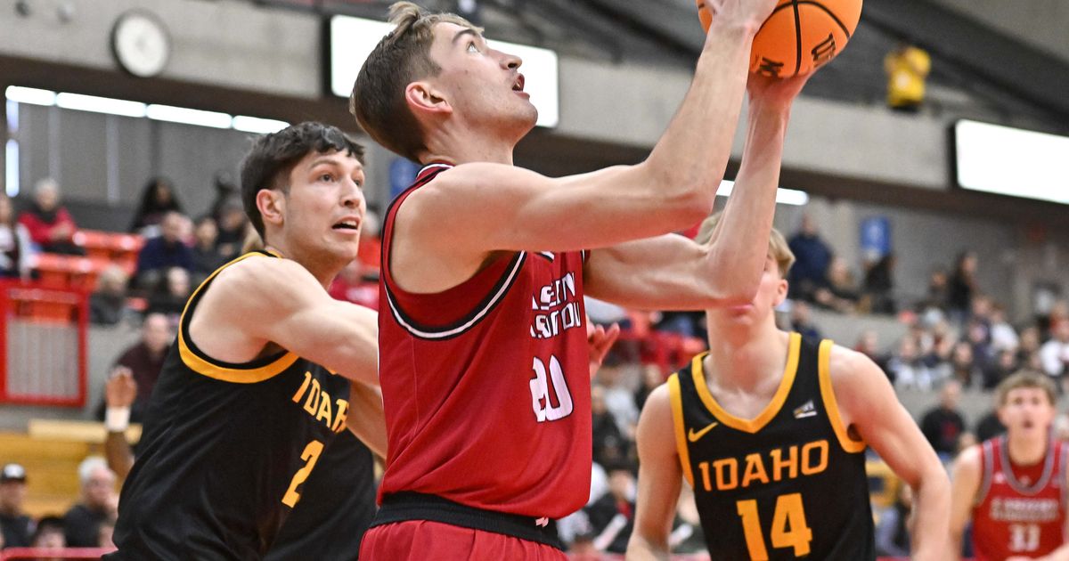 'He's his own person': Sam Stockton's final year at Eastern Washington ...