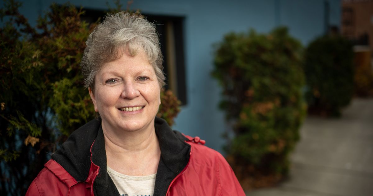 Jumping off the deep end: Julie Tveit is among 90 new volunteers this ...