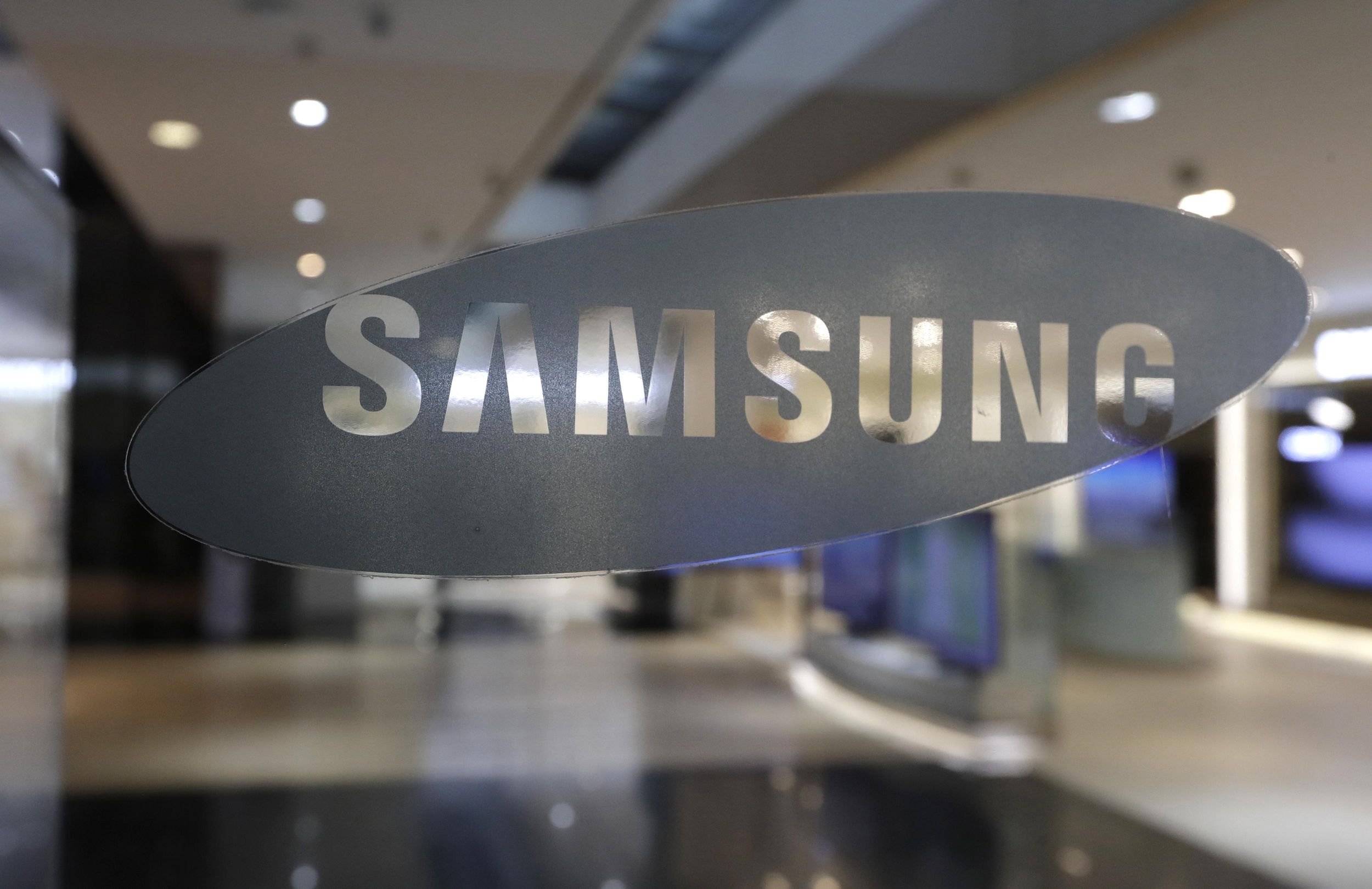 Samsung ends smartphone phone production in China