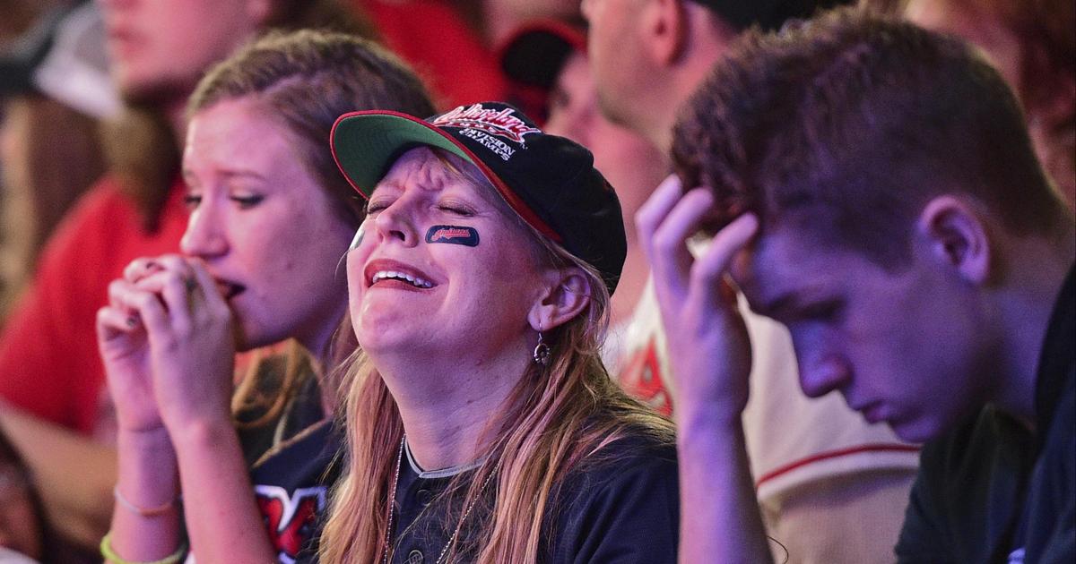 Millions In Chicago Glued To Tv Watching Cubs World Series Win The