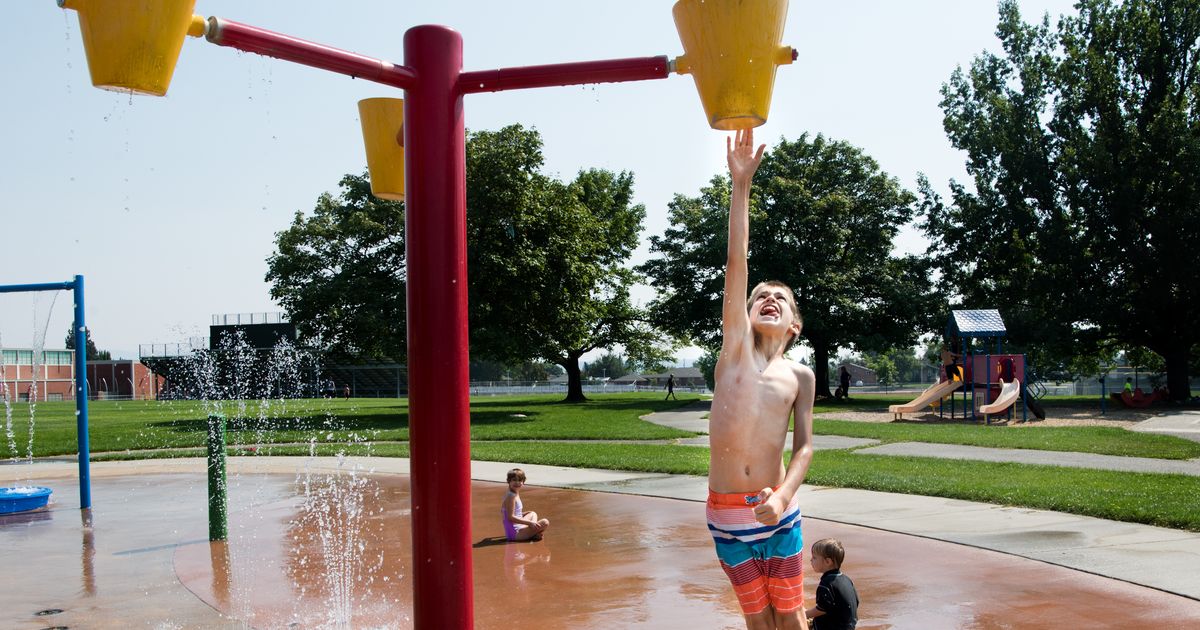 With new state guidelines, Spokane opts to reopen splash pads