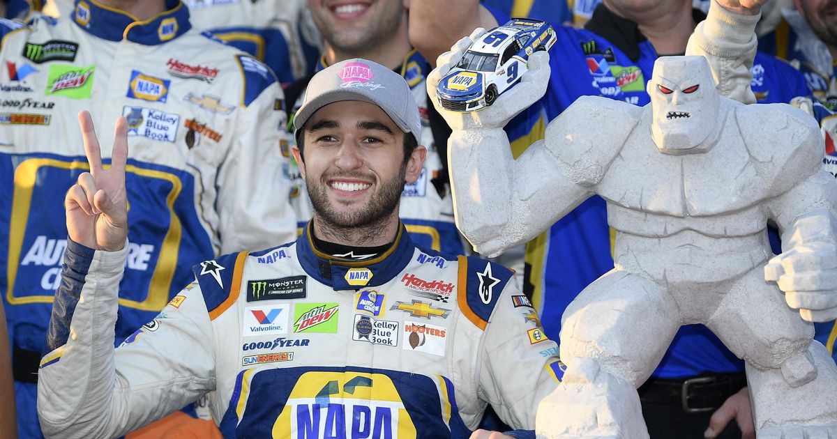Auto racing roundup: Chase Elliott uses Dover win to earn berth in next ...