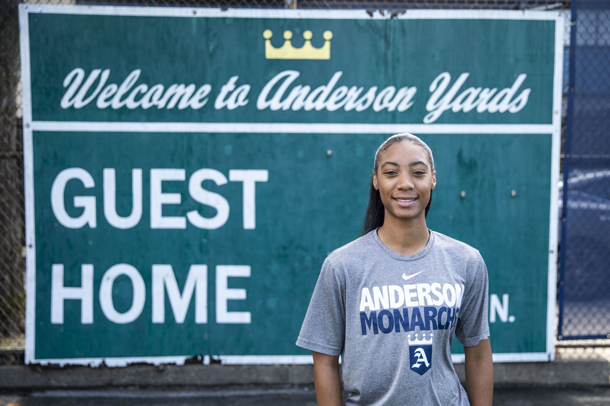 Mo Ne Davis Is Not Just Your Average Summer Intern For The Dodgers The Spokesman Review