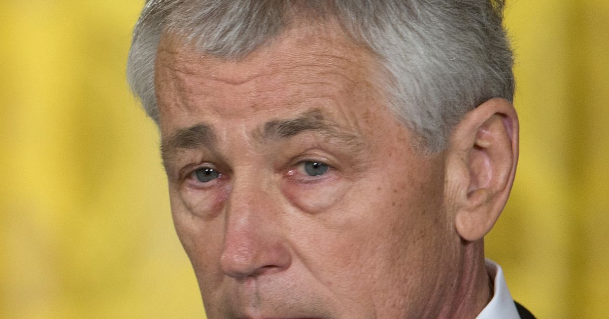 Hagel cites war experience
