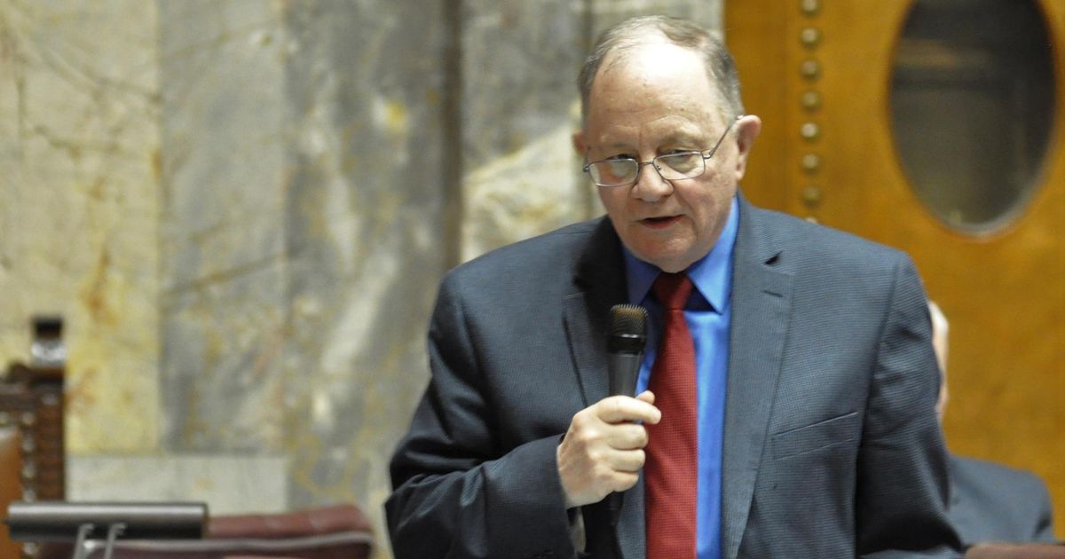 Senate votes to raise legal age to purchase tobacco, vaping products to 21