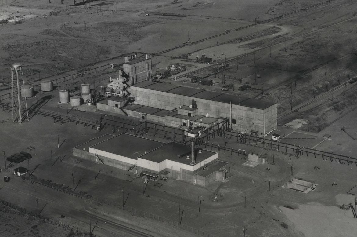 Radioactive contamination spreading in closed Hanford plant, REDOX