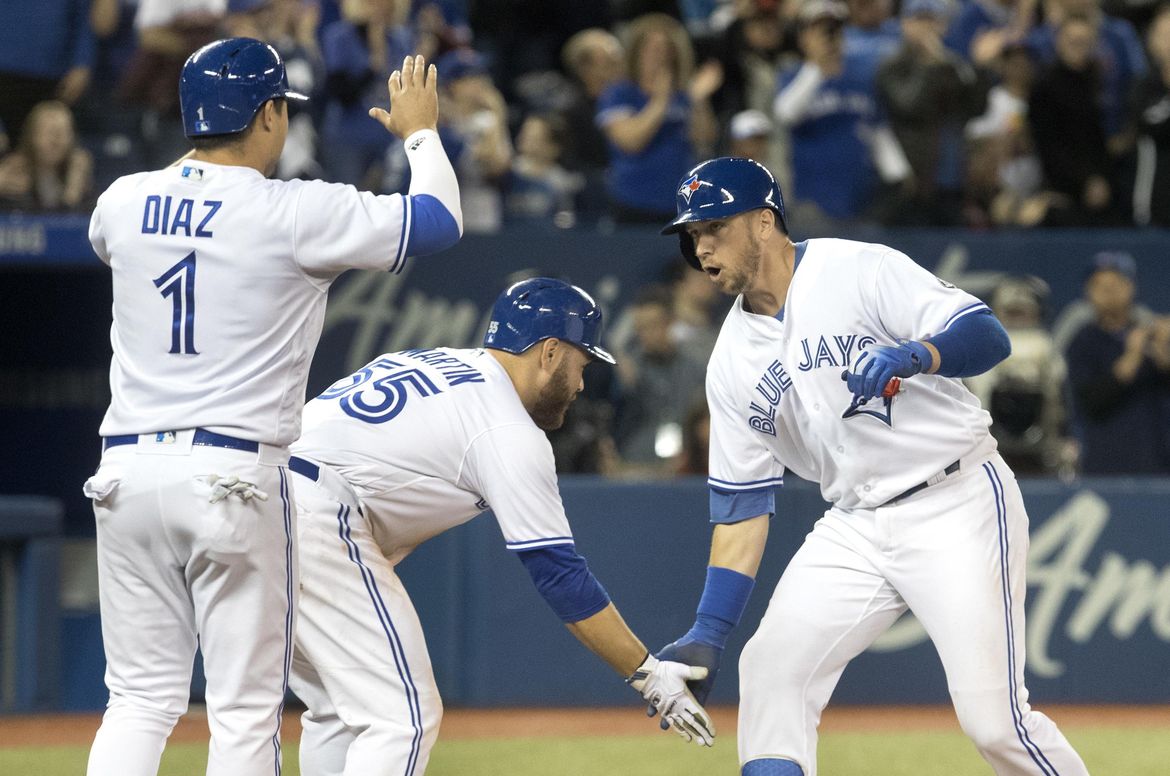 MLB capsules: Justin Smoak homers twice, including grand slam, in Jays ...