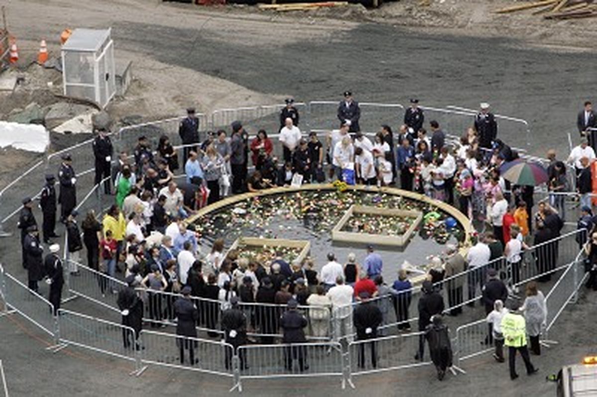 Images from 9/11 anniversary ceremonies - Sept. 11, 2007 | The ...