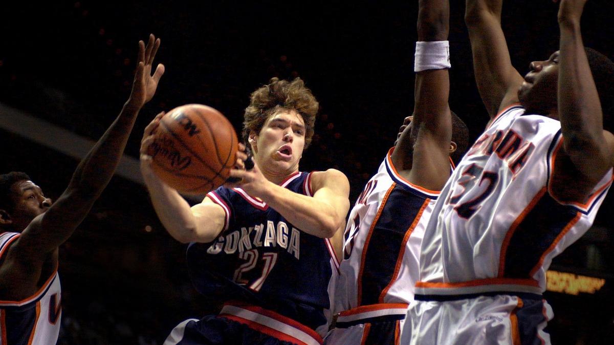 Casey Calvary’s climactic putback rescues Gonzaga in win over Virginia ...