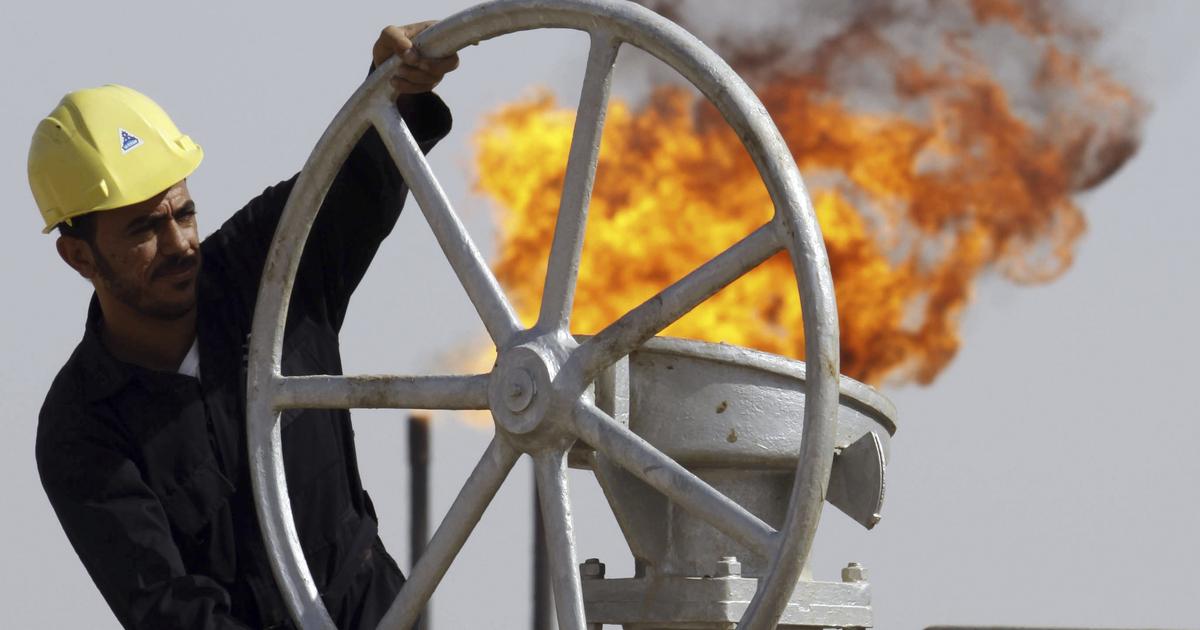 Oil glut raises economic, ecological red flags