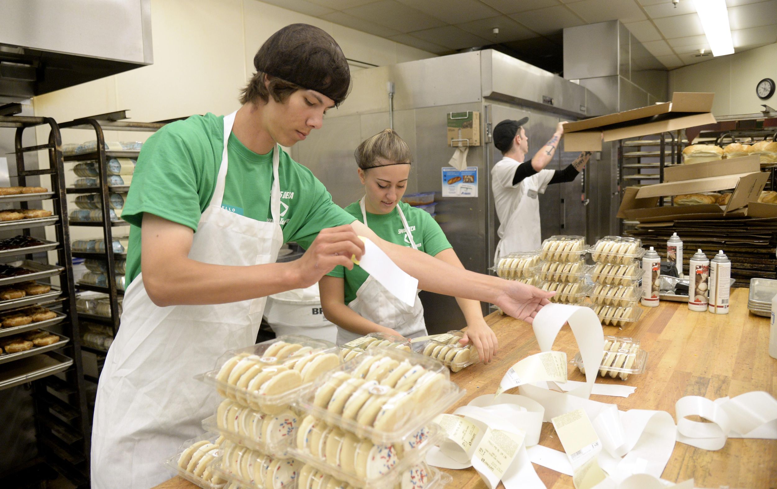 Photo: Shadle Park DECA at Safeway | The Spokesman-Review