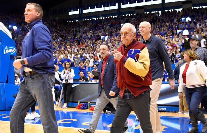 Former Kansas coach Larry Brown pushes back on reports he’s joining ...