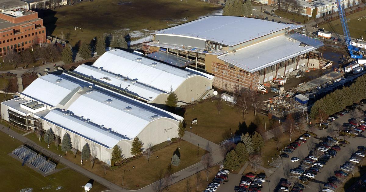 Then & Now Gallery: McCarthey Athletic Center - Jan. 10, 2017 | The ...