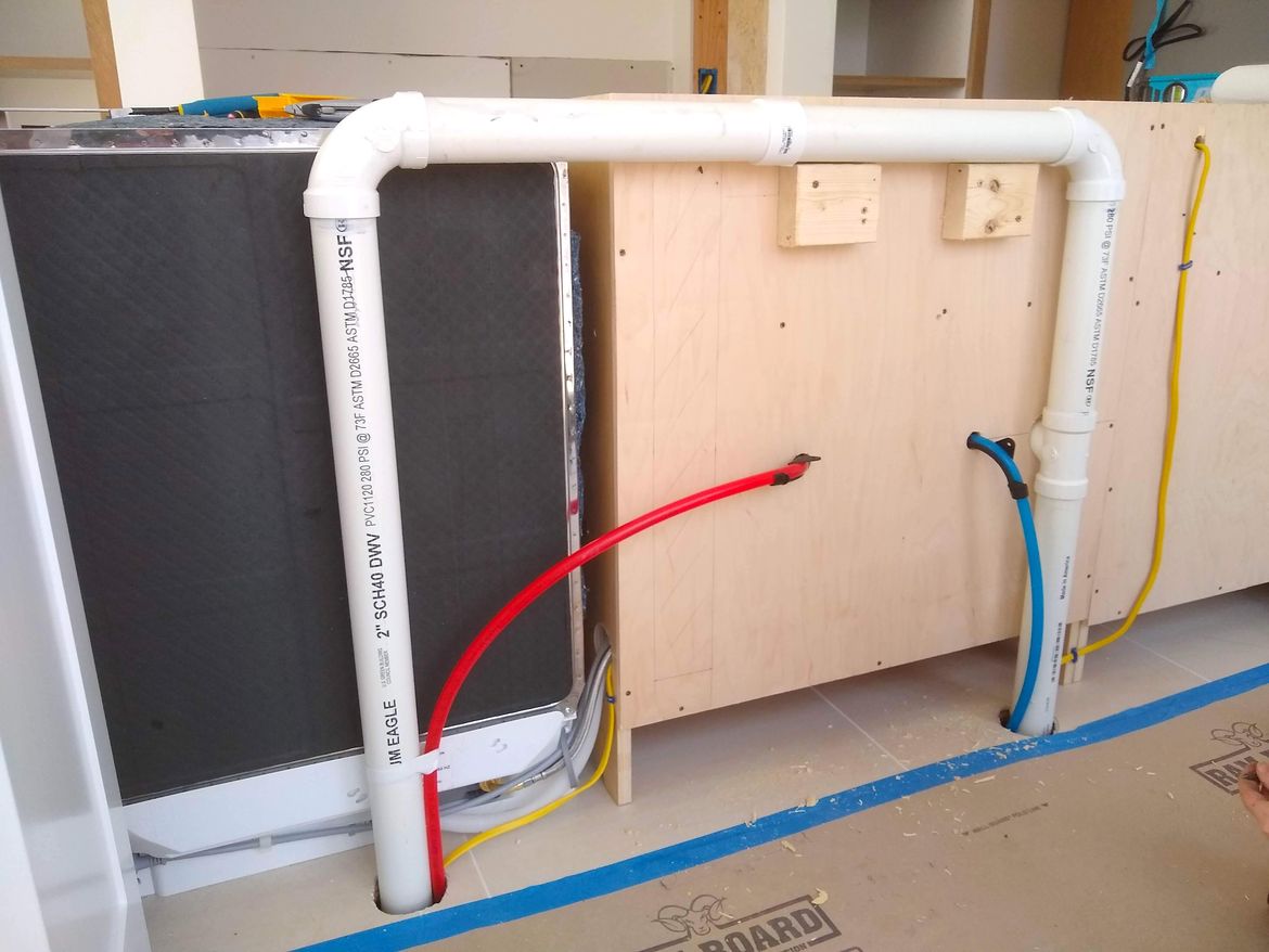 Ask the Builder: Using the humble plumbing loop vent for kitchen islands