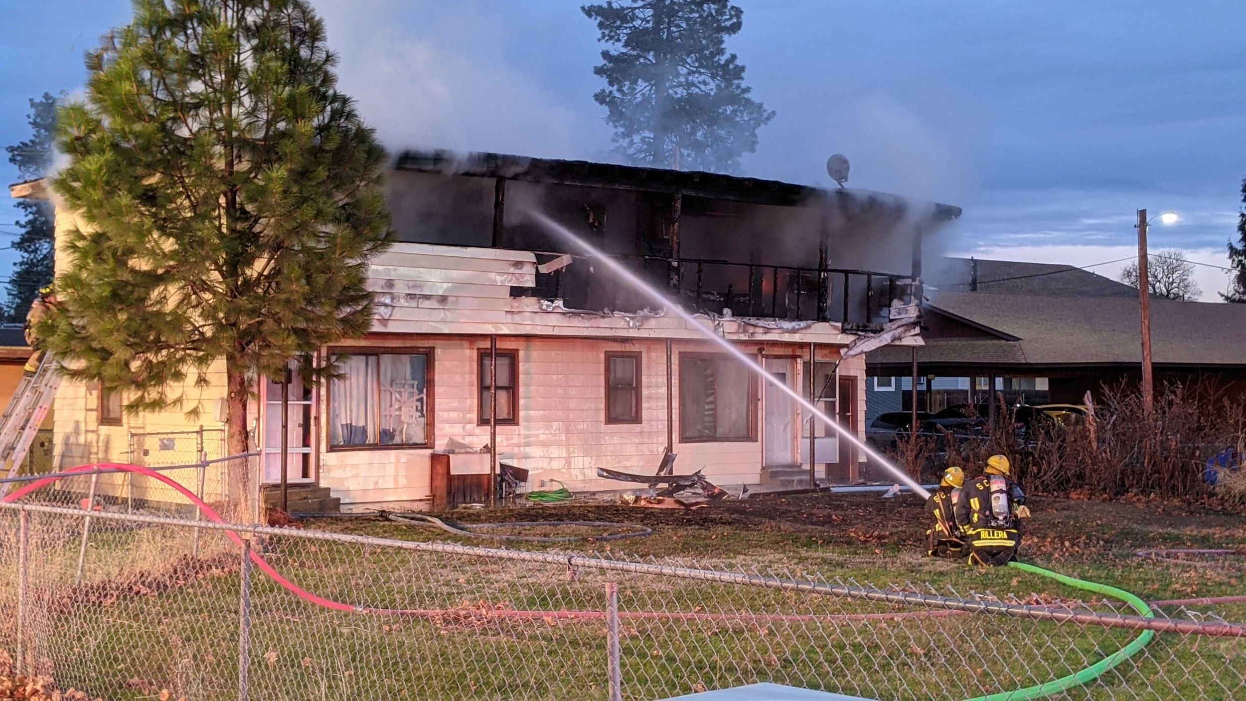 Fire guts duplex in Medical Lake
