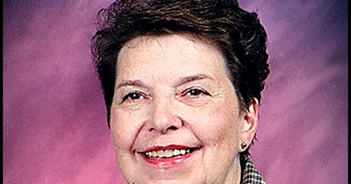Obituary: Schelling, Julie C.