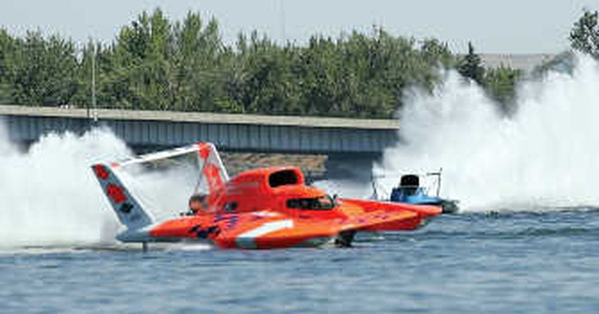 Making hydroplane history