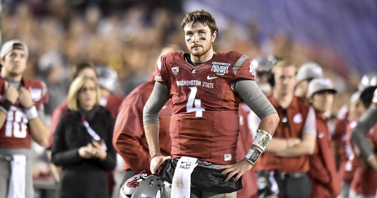 Luke Falk will return to WSU for his senior season