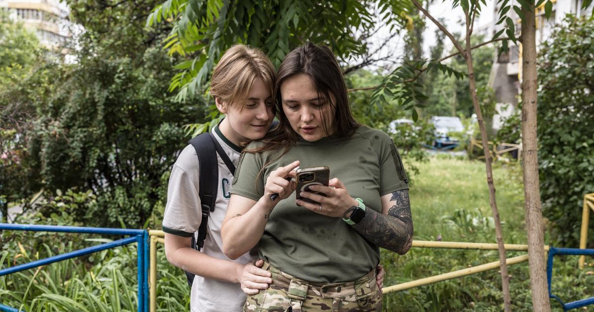 As Kyiv celebrates first Pride since invasion, LGBTQ troops demand equality