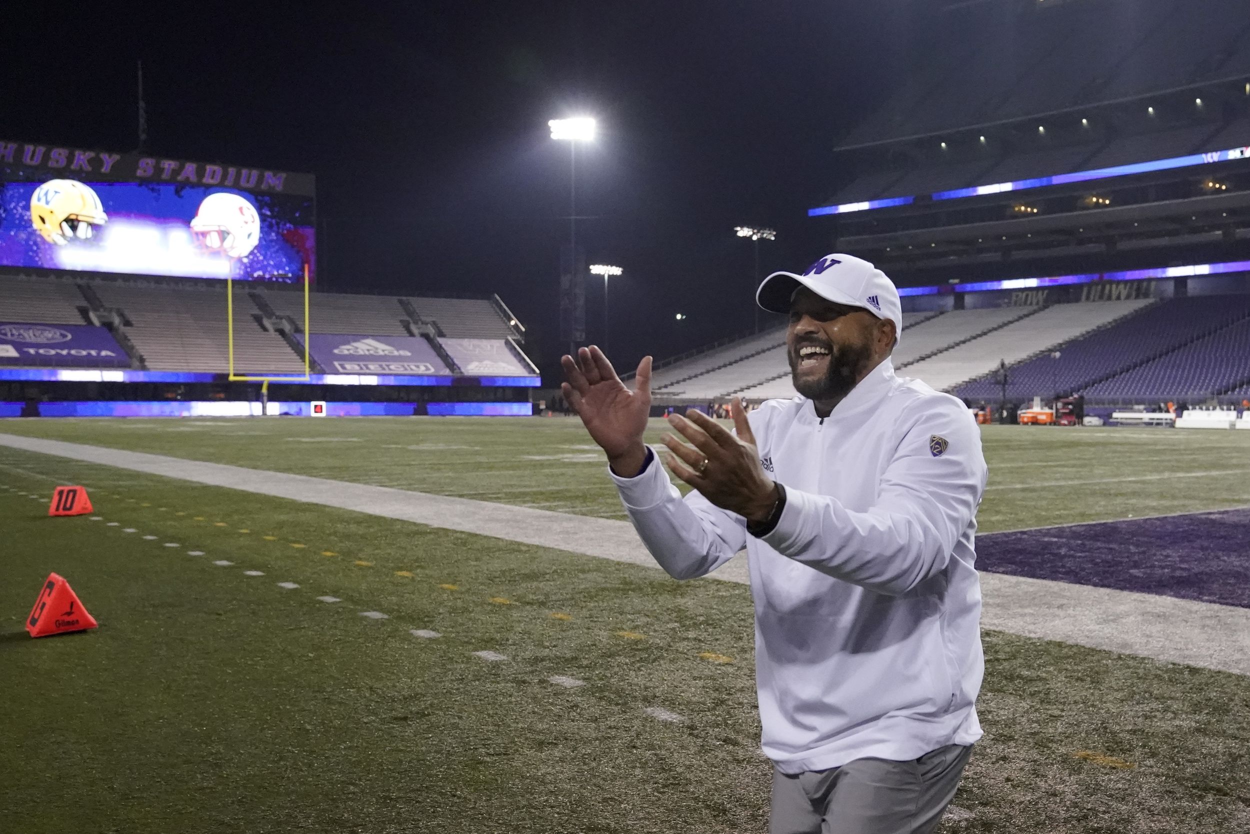 Huskies coach Jimmy Lake wanted to keep the best 2021 in-state ...