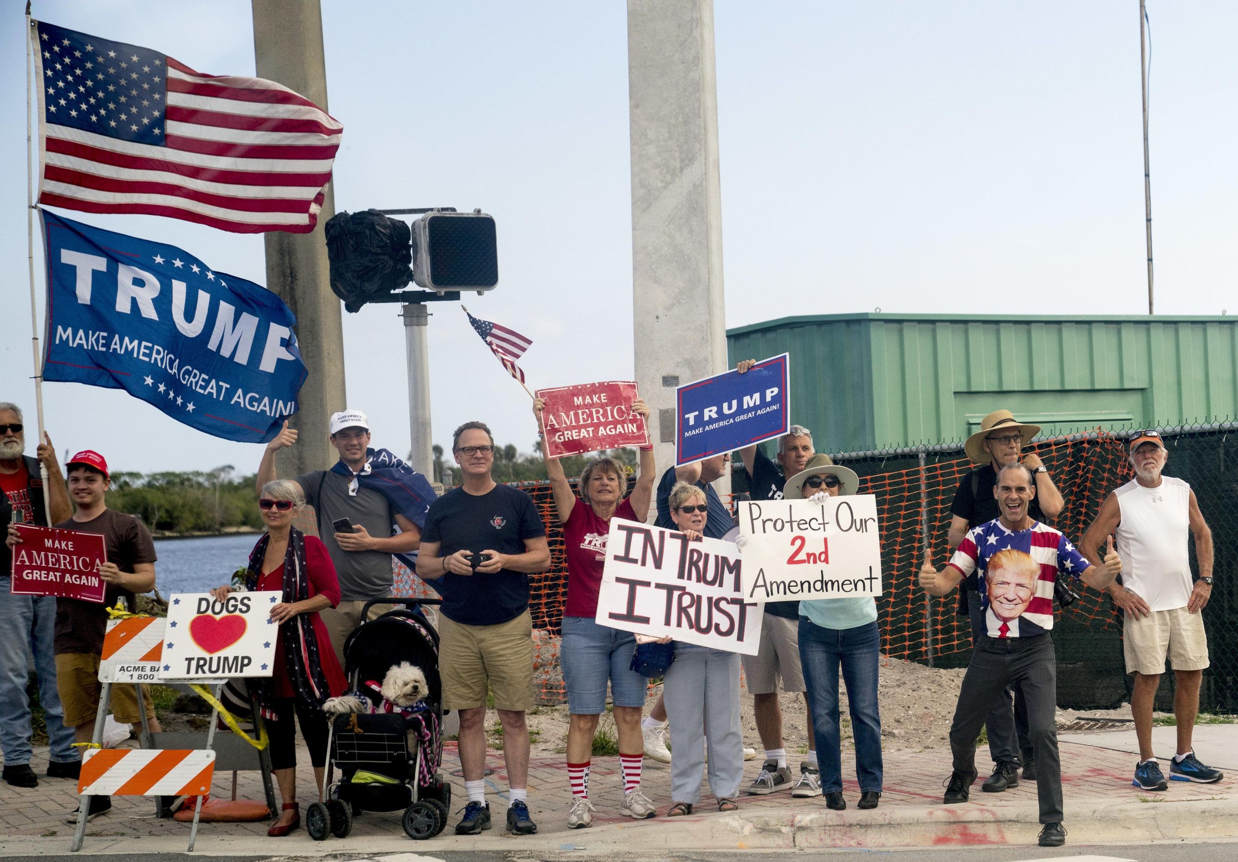 Another Mar-a-Lago perk for the president: Trump superfans who wait to ...