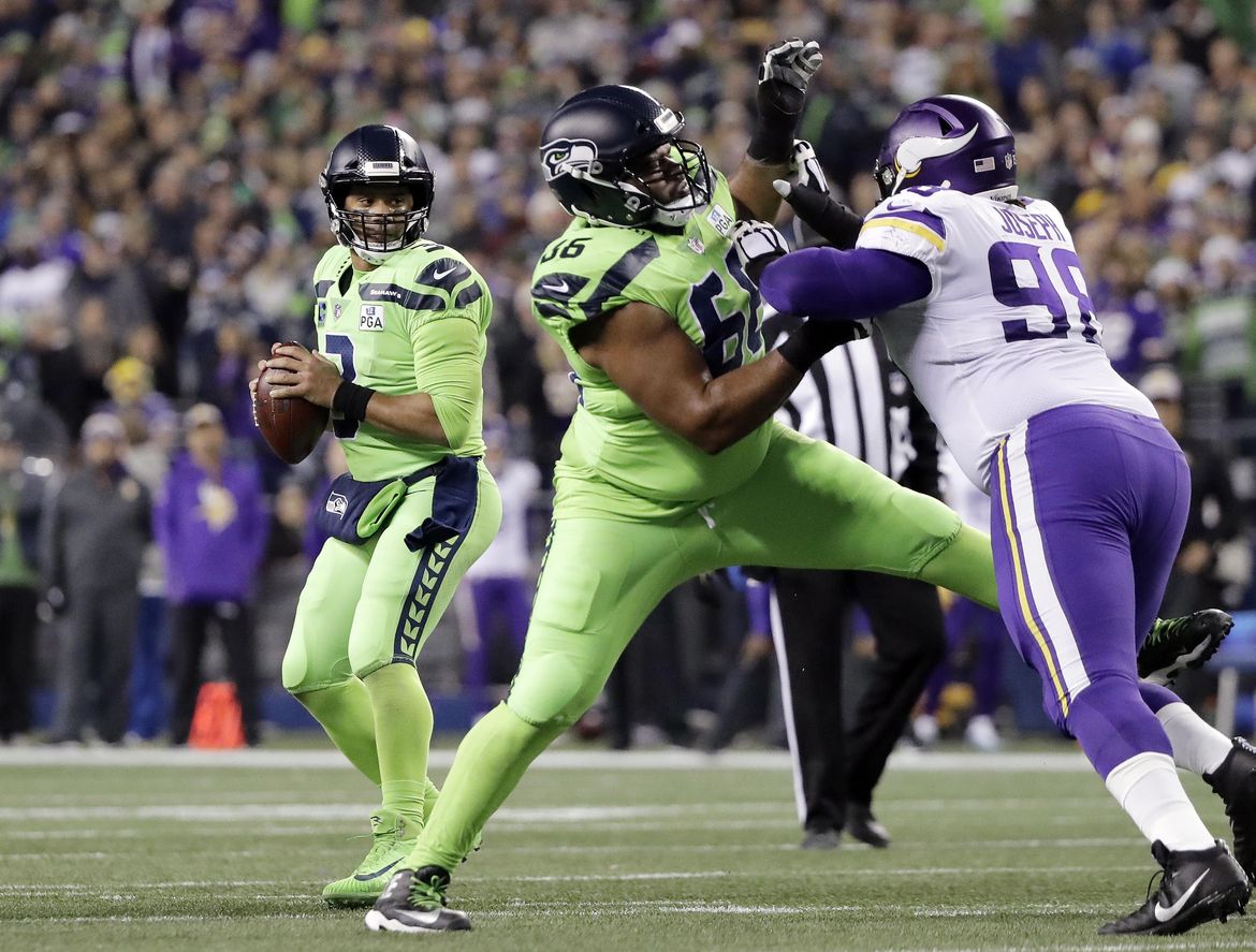 Seahawks re-sign offensive lineman Jordan Simmons | The Spokesman-Review