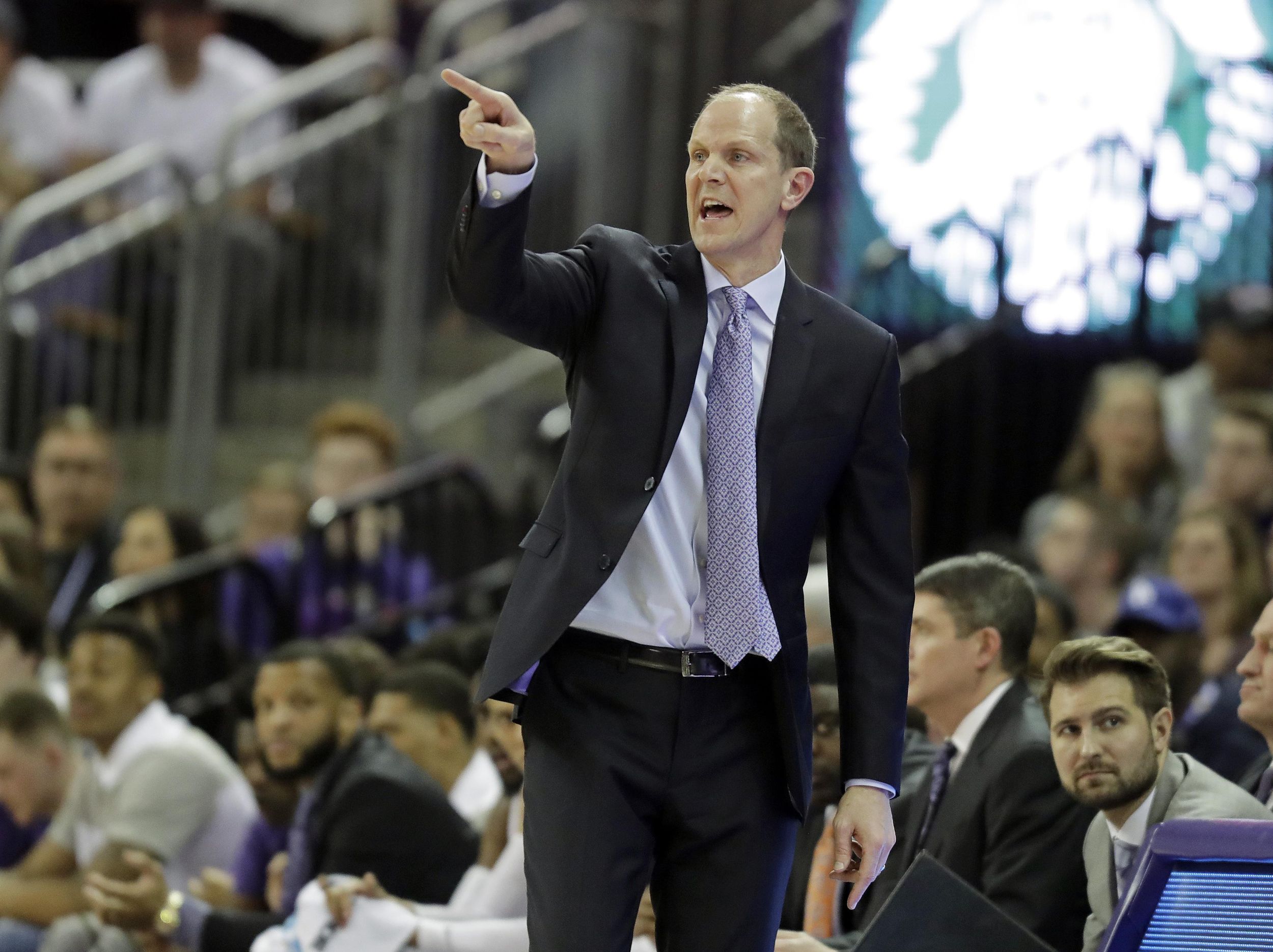 Toronto tripleheader includes Tennessee-Washington matchup