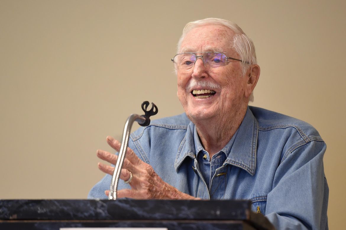 Seizing serendipity: WWII vet Stan Parks has lived a Renaissance man’s life Seizing serendipity: WWII vet Stan Parks has lived a Renaissance man’s life