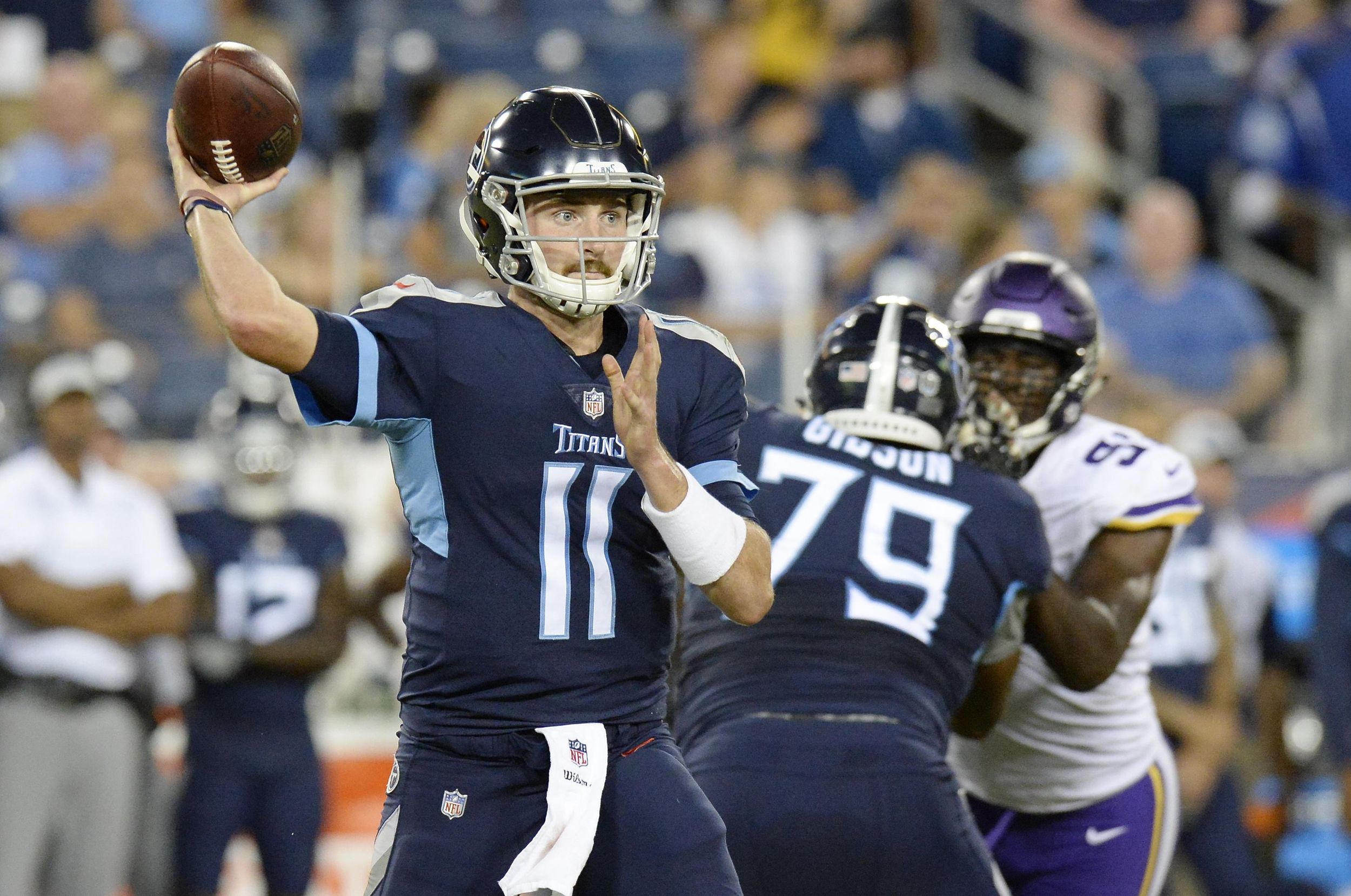 Luke Falk headed to Miami as Dolphins add fourth quarterback