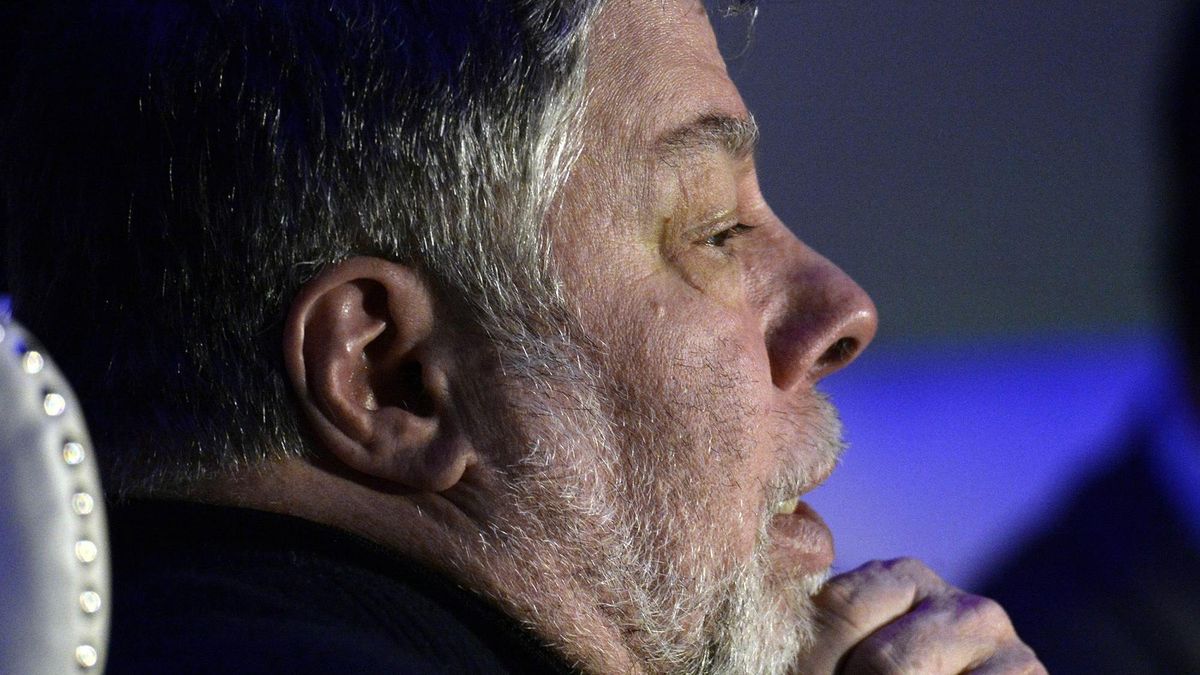 Apple co-founder says Goldman’s Apple Card algo discriminates | The ...