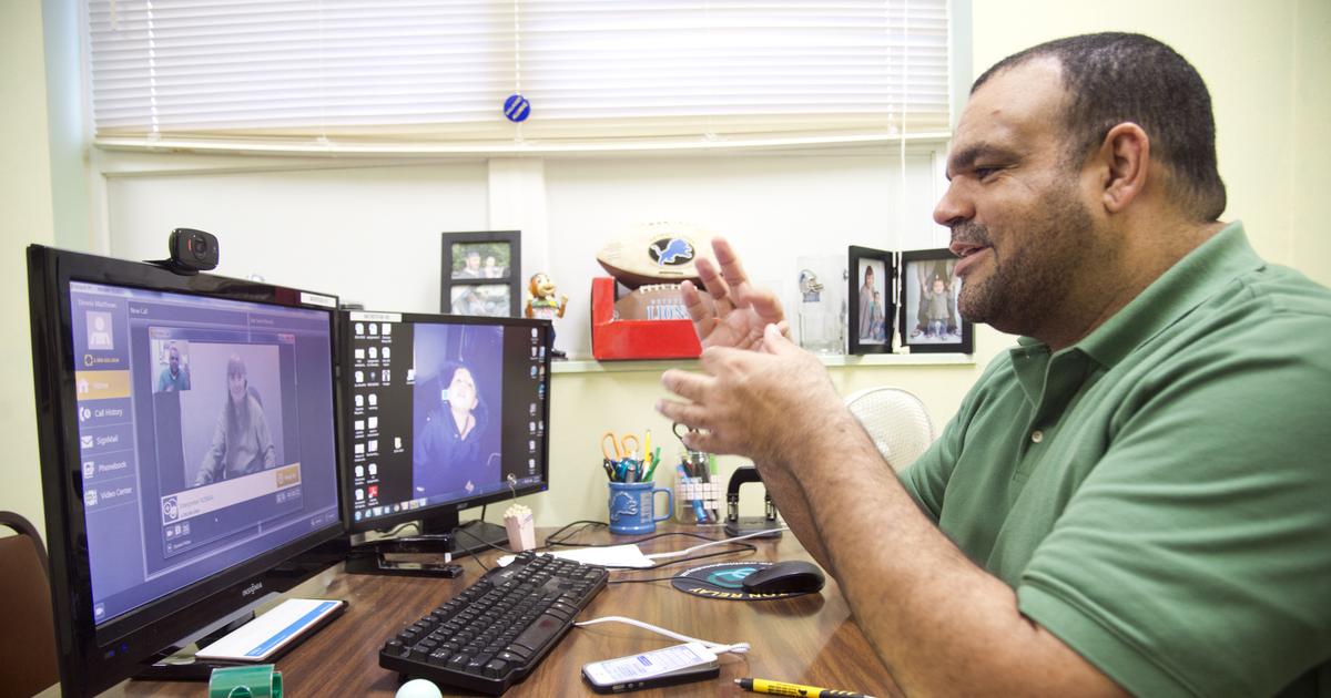 Technology helps deaf people use sign language to communicate for calls