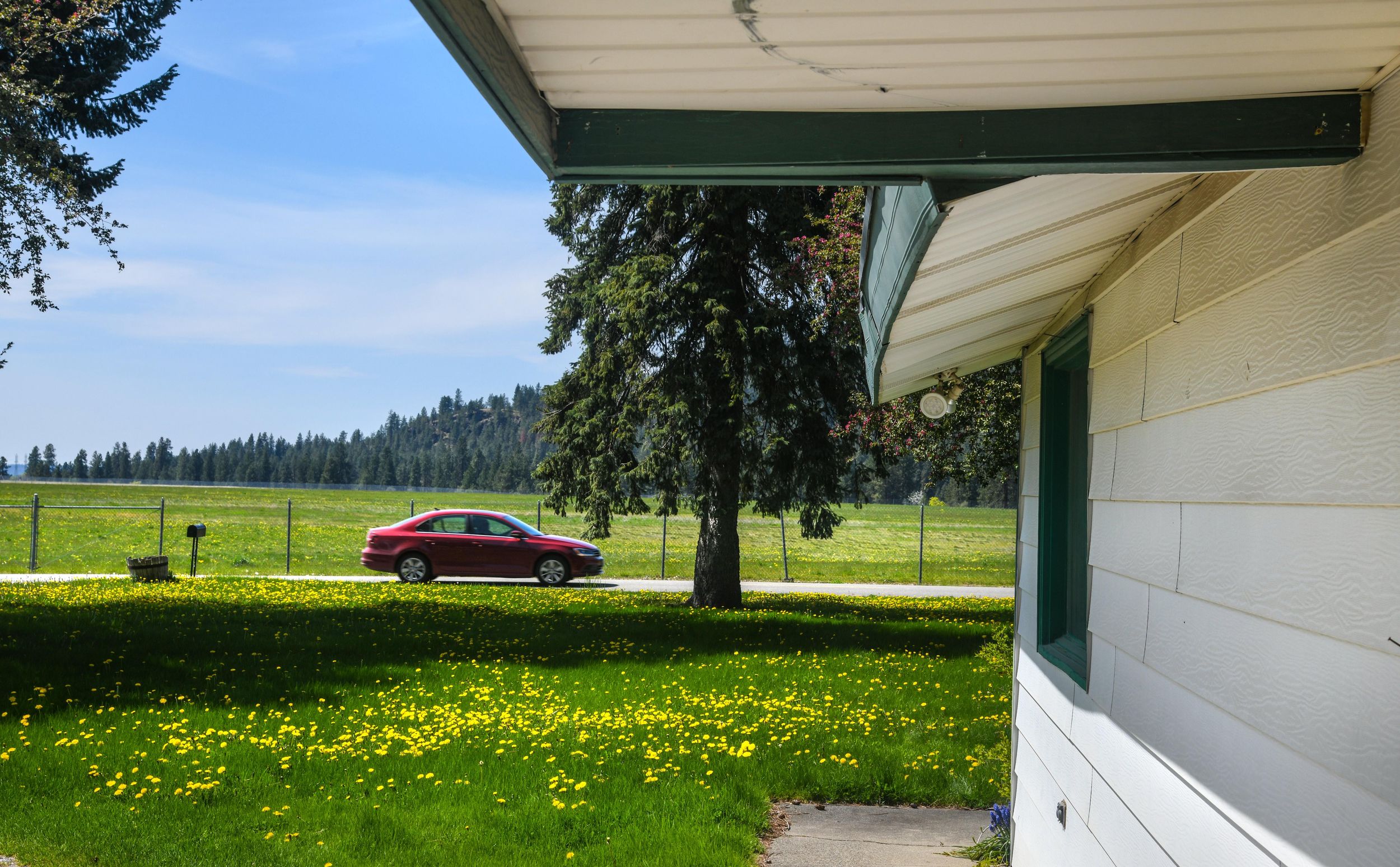 Getting There: Though long past its heyday, the Felts Field ‘aeroport ...