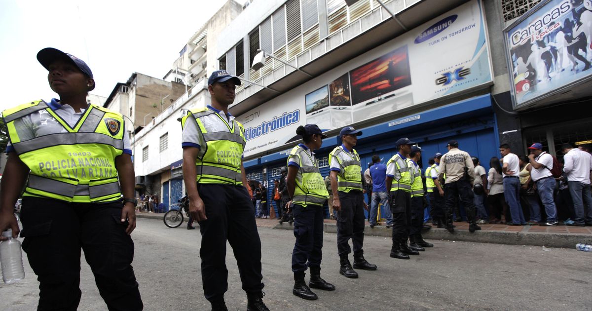 Venezuela president orders takeover of appliance stores | The Spokesman ... Venezuela president orders takeover of appliance stores | The Spokesman ...