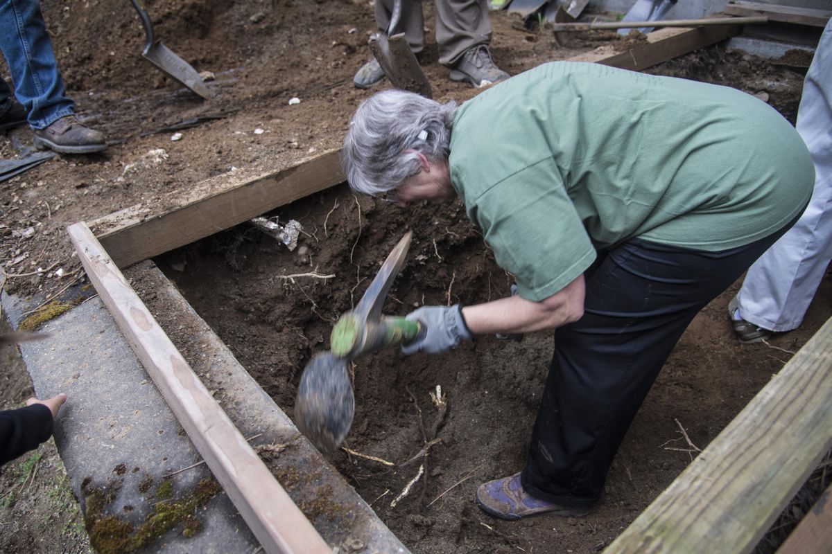 Ken Kannegaard grave digging ceremony - June 10, 2017 | The Spokesman ...