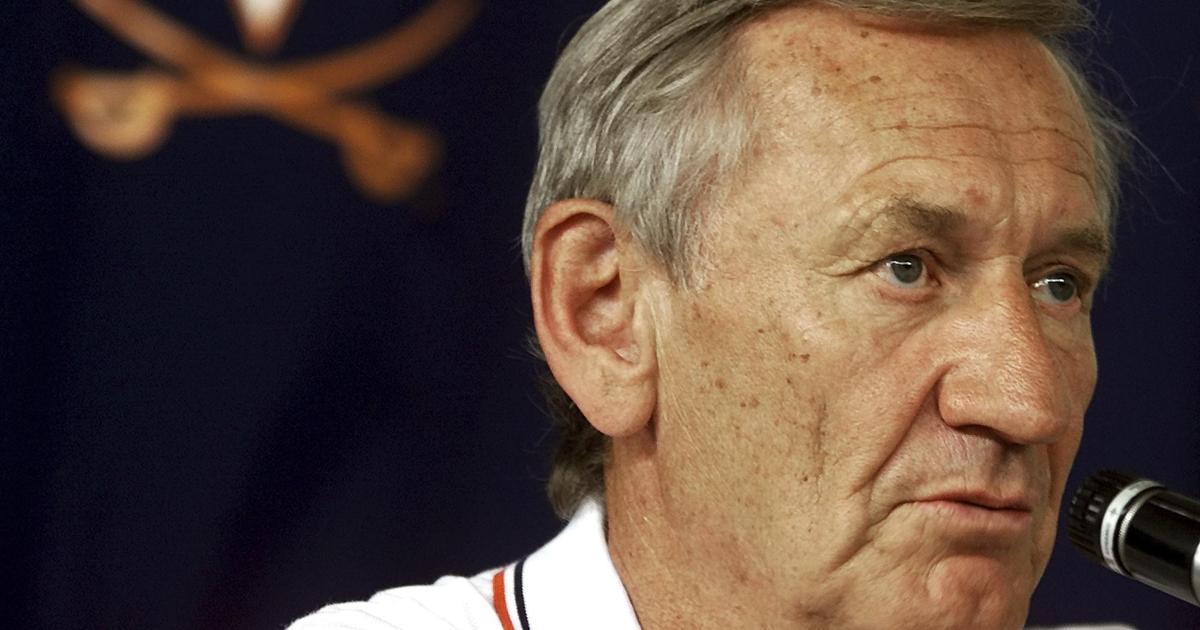 Hall of Fame college football coach George Welsh dies