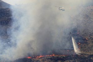 Fire crews contain wildfire outside of Vantage | The Spokesman-Review