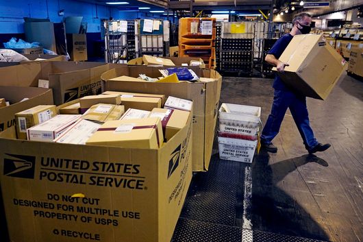 Spokane USPS: Here's how to make sure your Christmas packages arrive on ...