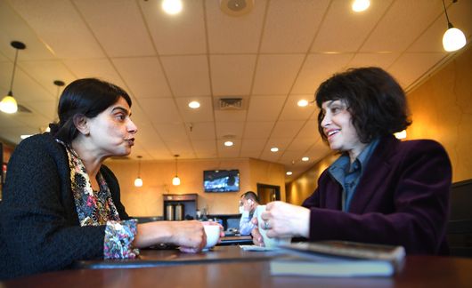 A group of Jewish and Muslim women use diversity to find similarities