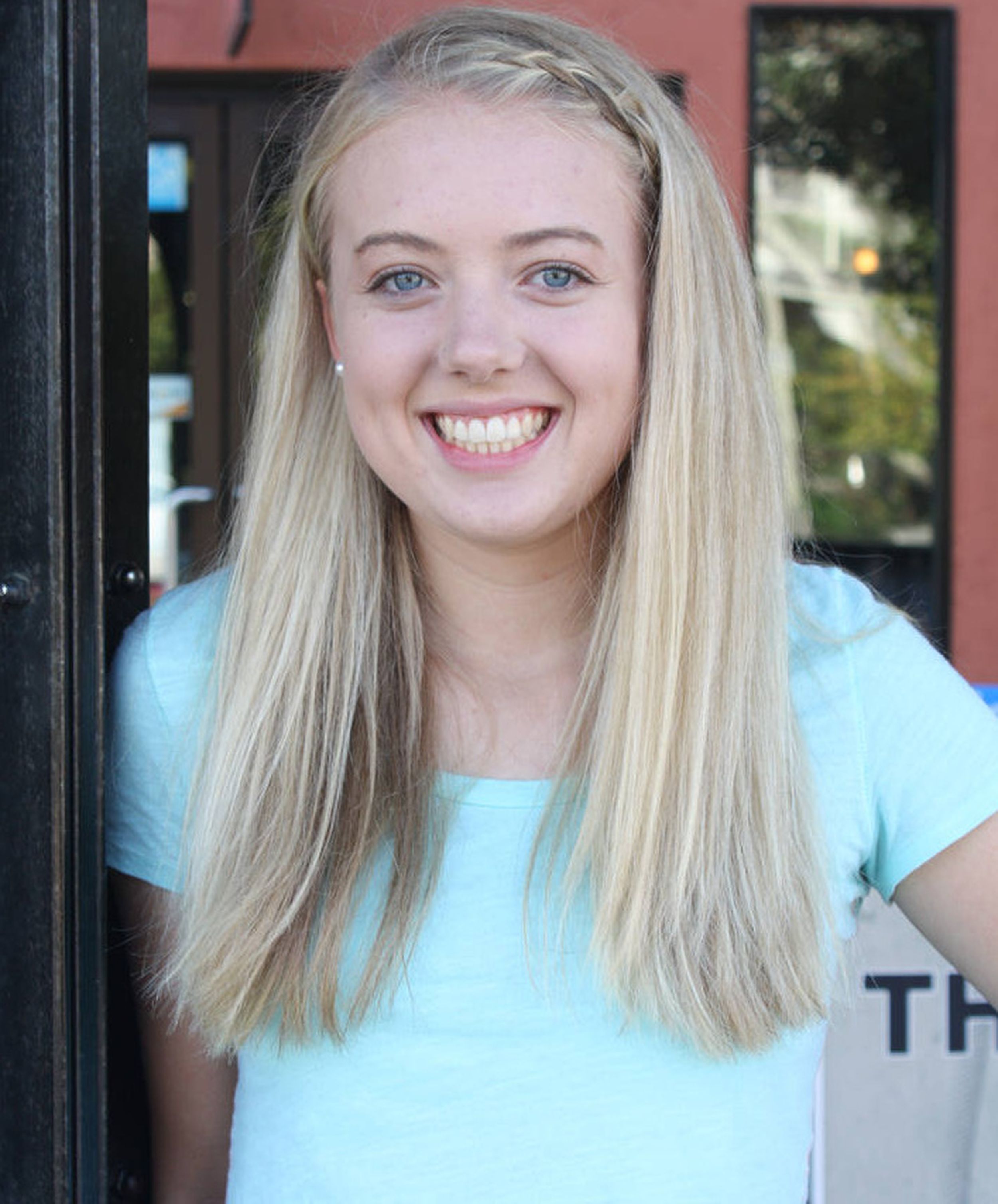 Alexandra Bray's Instagram, Twitter & Facebook on IDCrawl