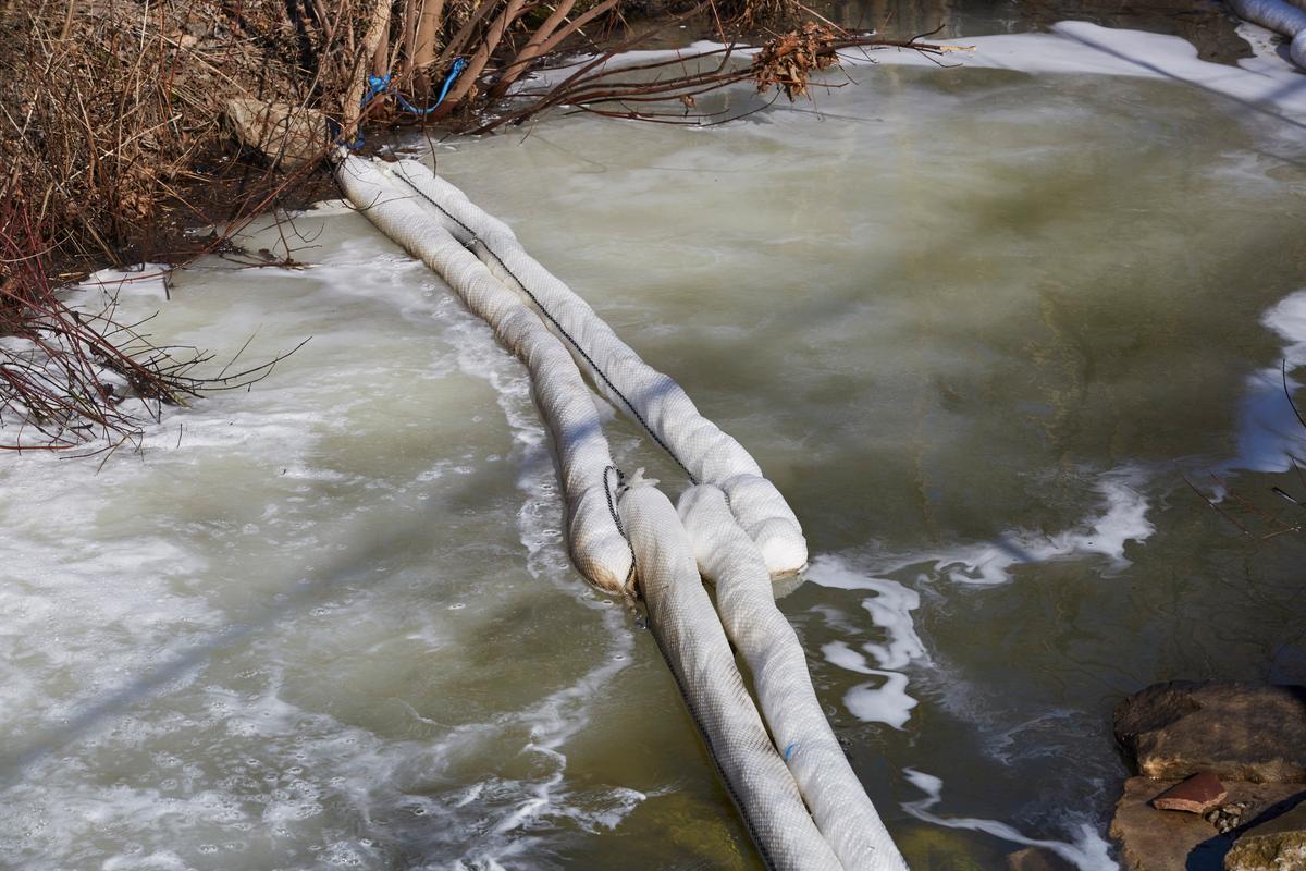 In Ohio town where train derailed, anxiety and distrust are running deep