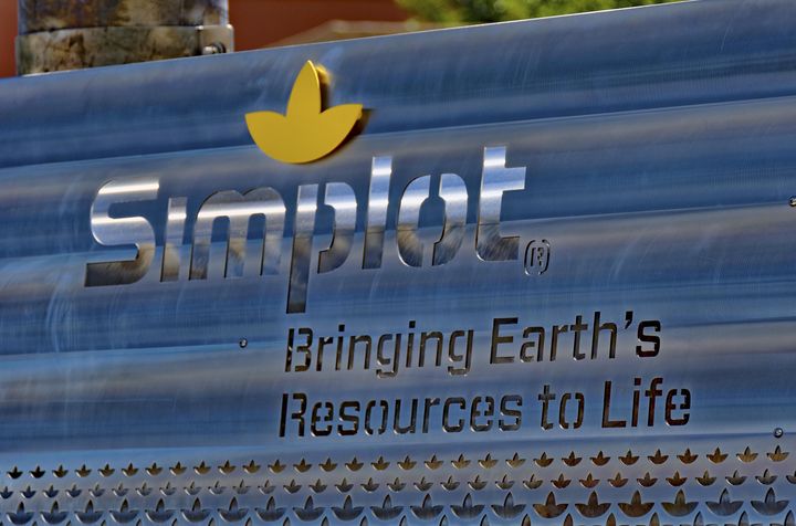 Simplot acquires becomes first agriculture company to receive genetics ...