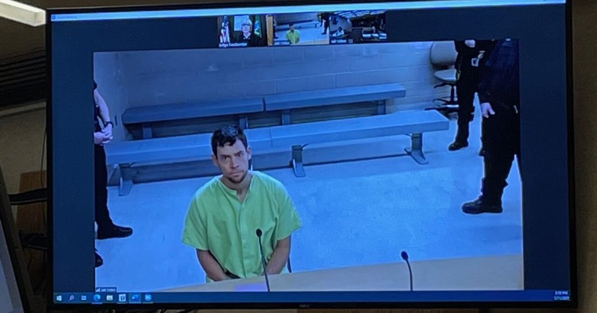 Jury convicts man of killing 83-year-old Deer Park man at his home