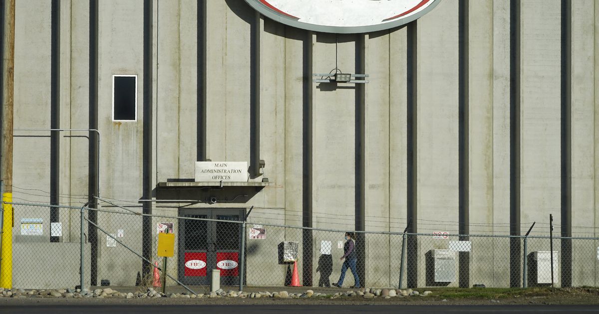Largest Meat Producer Getting Back Online After Cyberattack The largest-meat-producer-getting-back-online-after-cyberattack-the