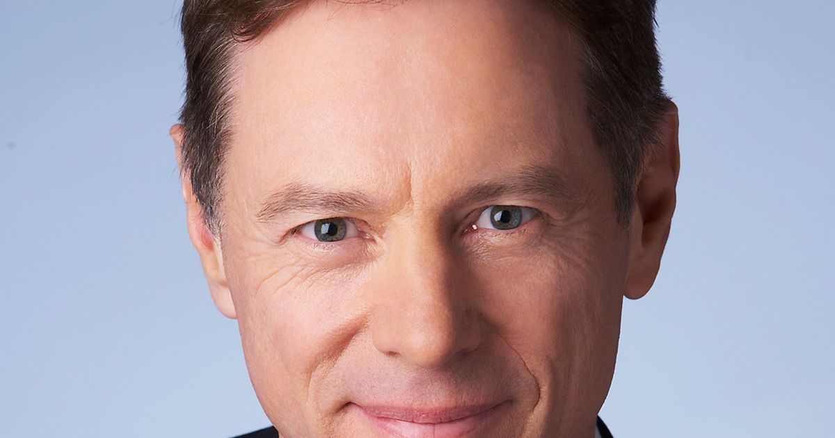 Cowan opens campaign office