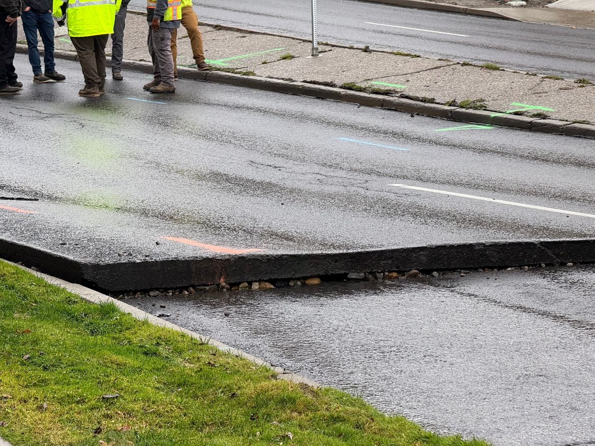 Washington Street damaged, closed after water main damages arterial