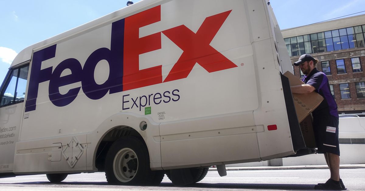FedEx to end ground delivery business with Amazon