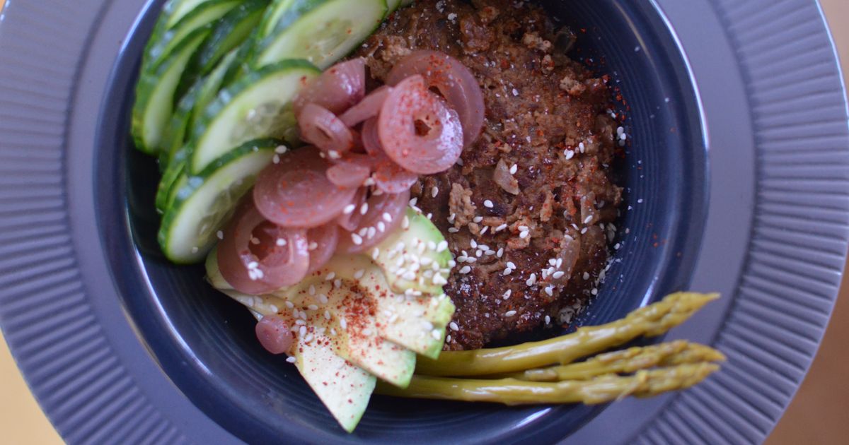 In the Kitchen With Ricky: Walnut oat burger patty is a tastier ...