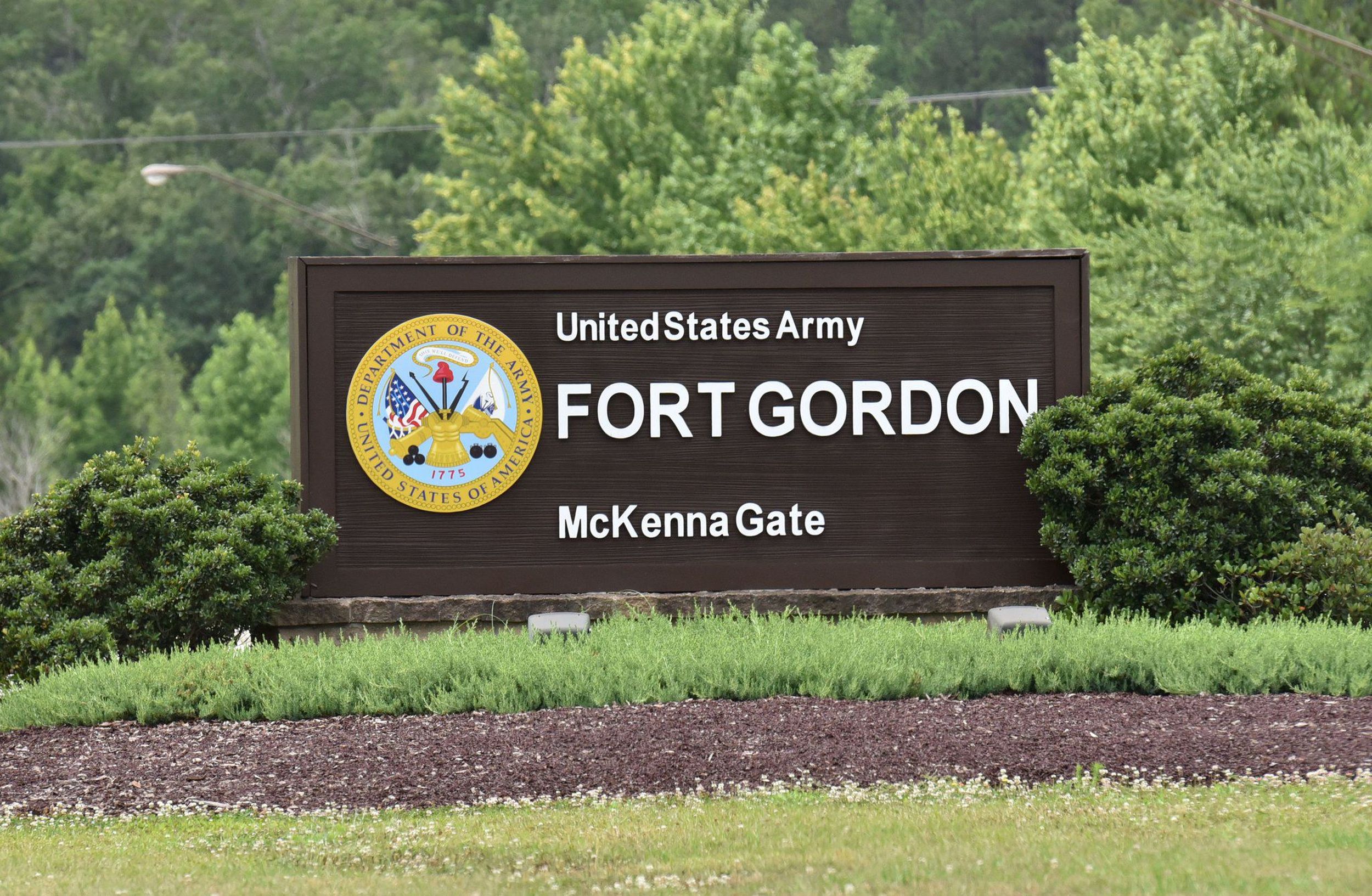 Final U.S. Army base removes Confederate name