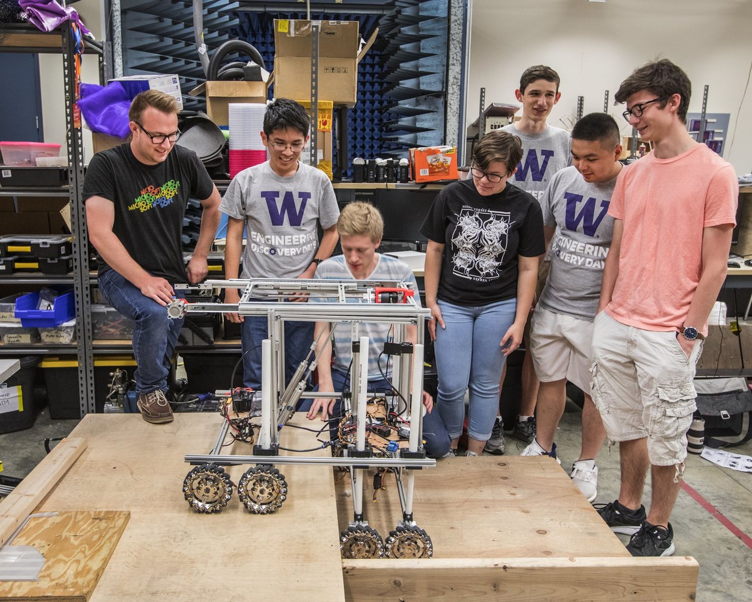 These attack robots and their UW creators will take on the world at ...