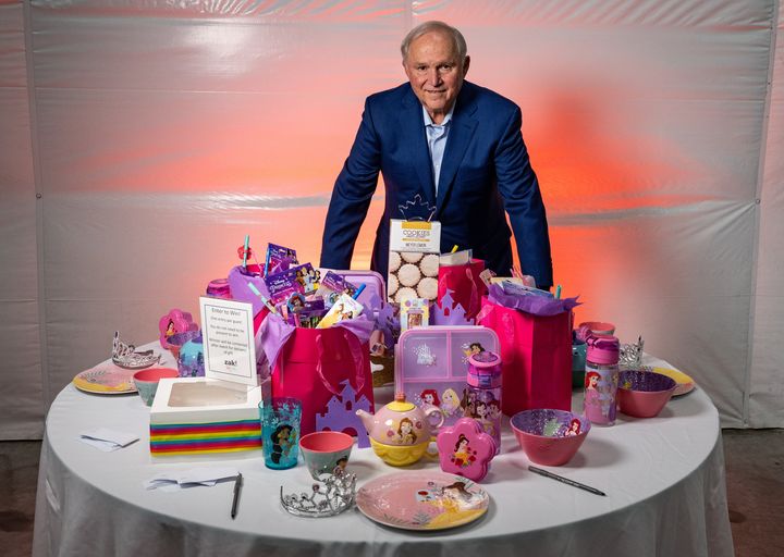 Zak Designs completes headquarters expansion, celebrates 30 years of ...